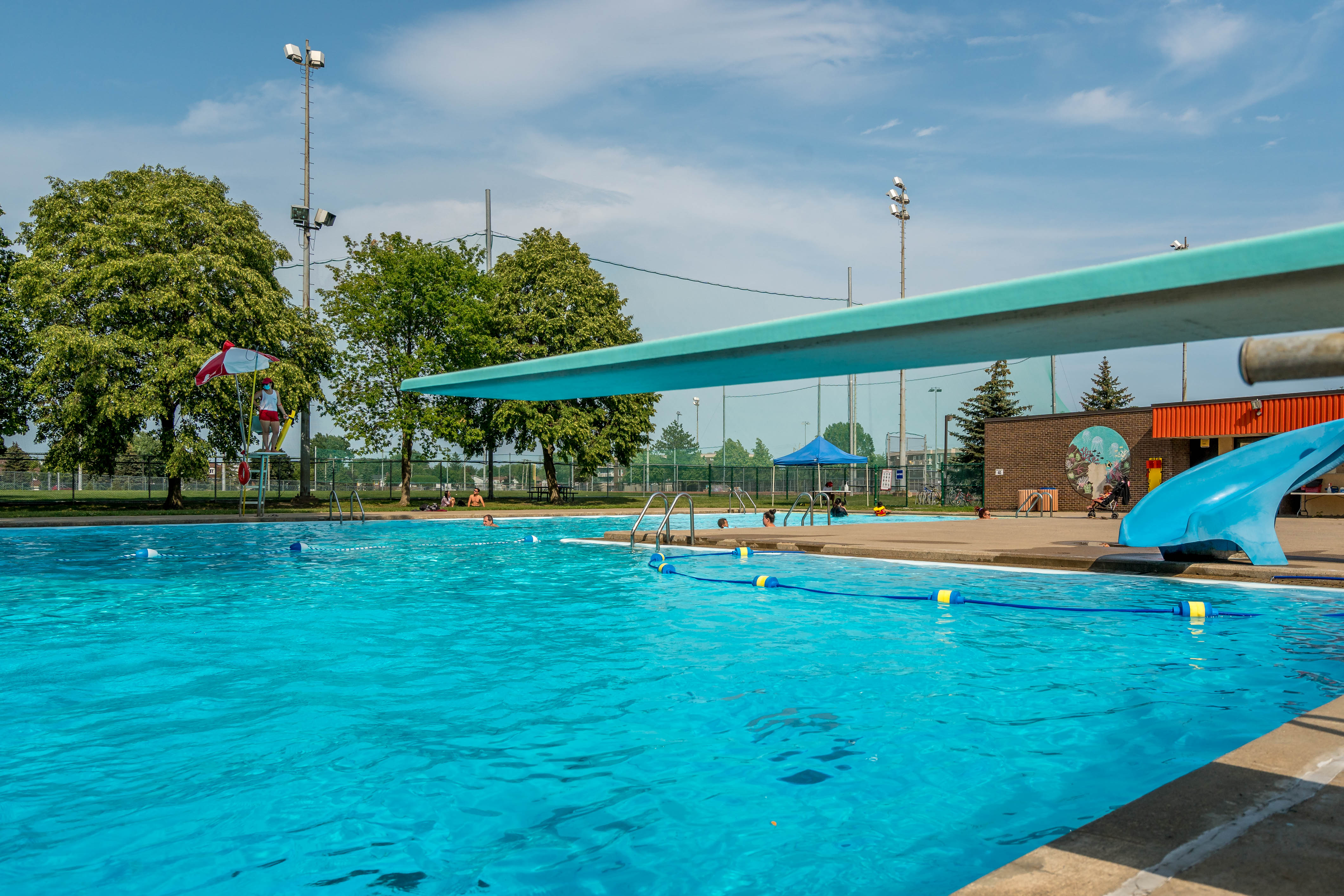 TVRS | Actualités | 15,5 M$ pour rénover deux piscines à Longueuil